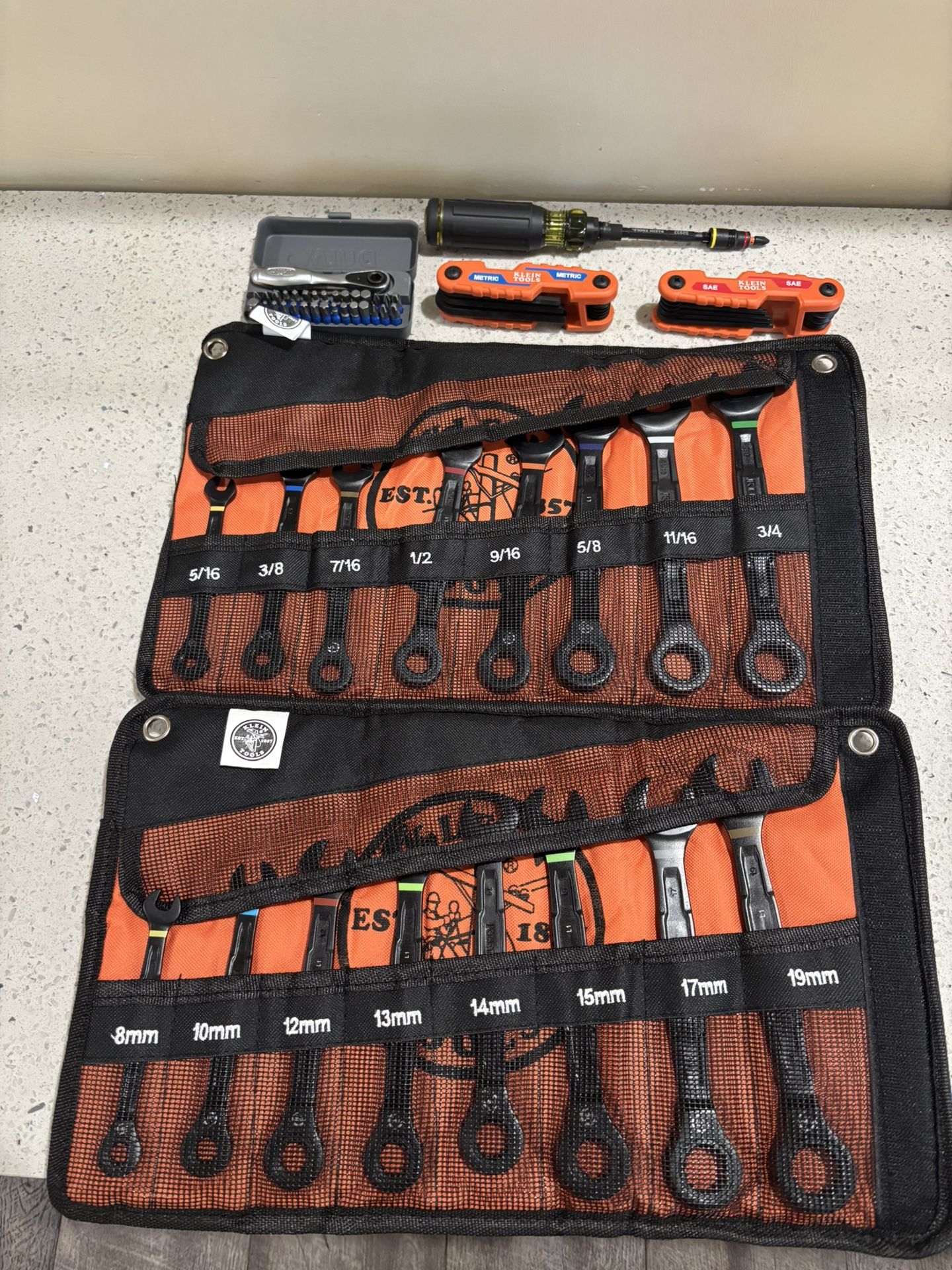 Klein Allen Set / Wrenches , Multi Screwdriver Klein, Whia for Sale in ...