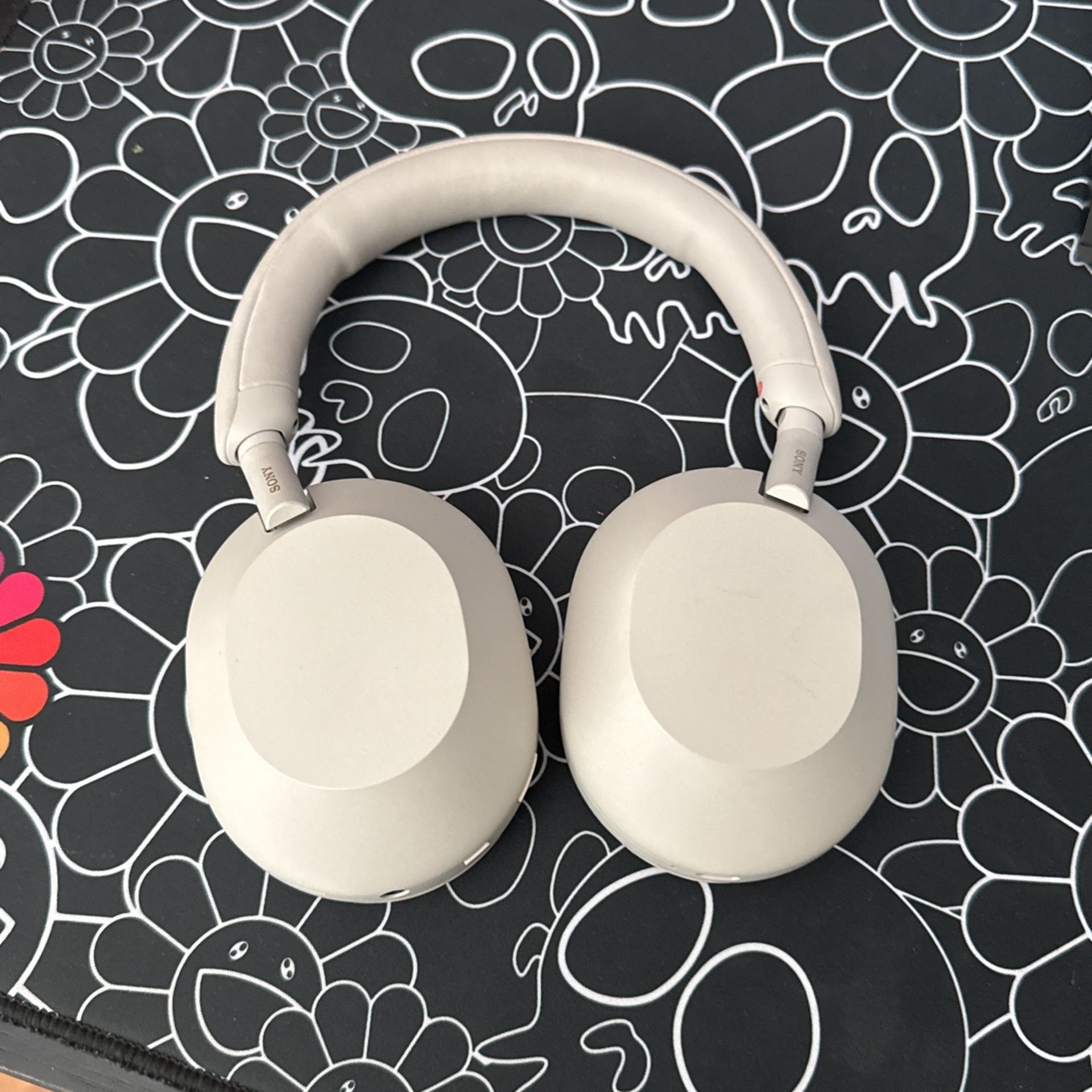 Sony XM5 for Sale in Shoreline, WA - OfferUp