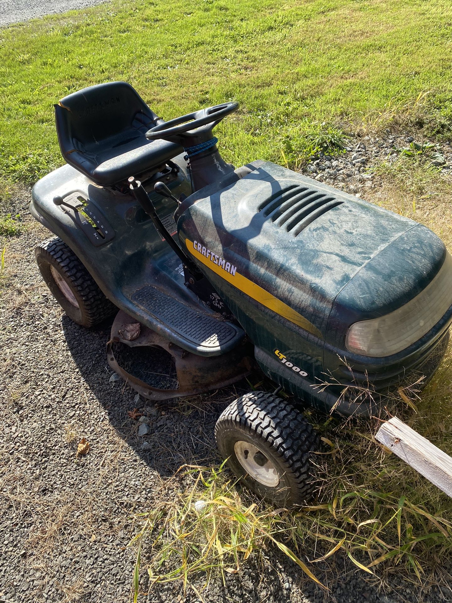 Craftsman LT1000 riding mower for Sale in Monroe, WA - OfferUp