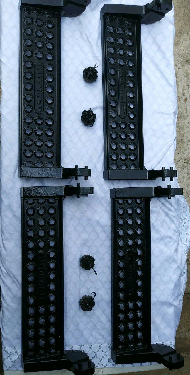 Hummer h2 u steps (very rare) for Sale in Windcrest, TX - OfferUp