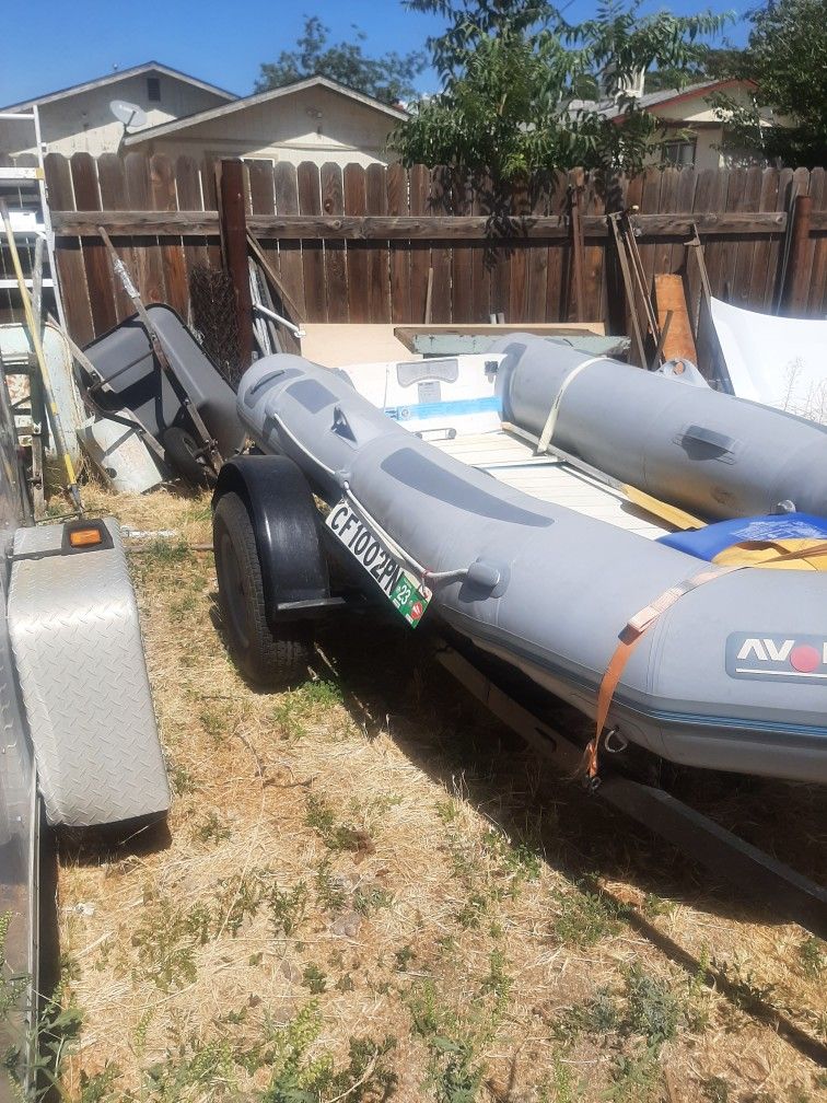 Avon Raft With Hard Bottom 10 Foot for Sale in Wofford Heights, CA ...