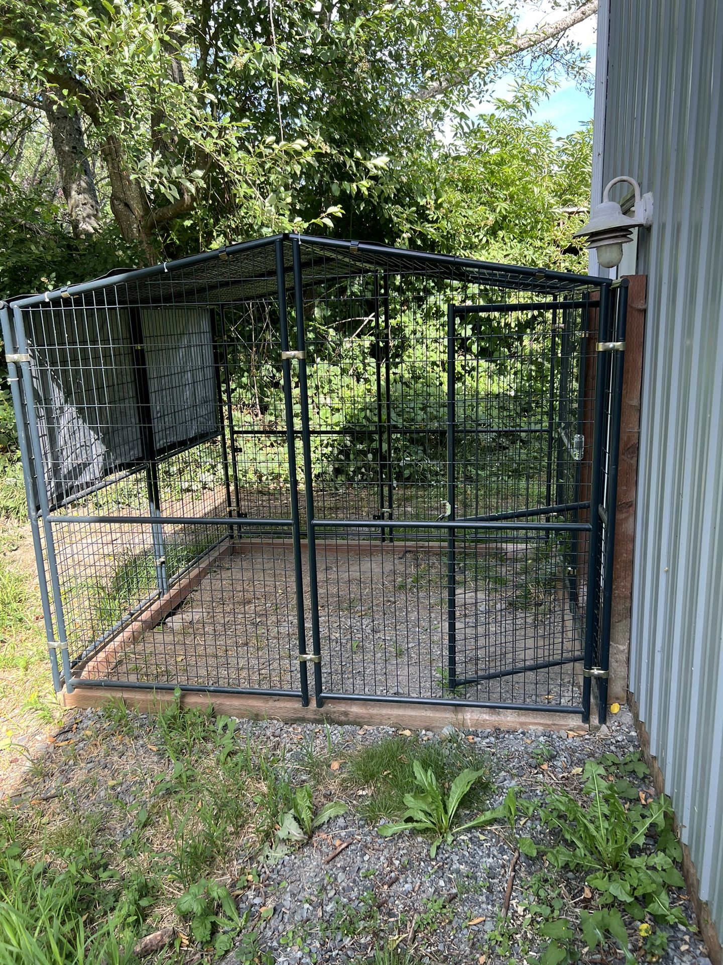 8’x8’ Dog Kennel for Sale in Everett, WA - OfferUp
