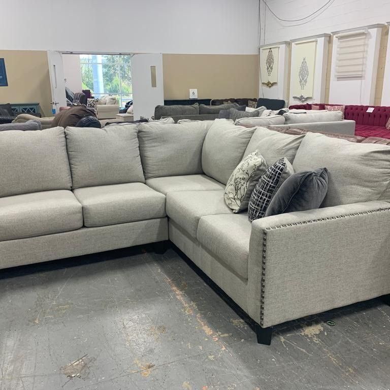 Hallenberg fog laf sectional store