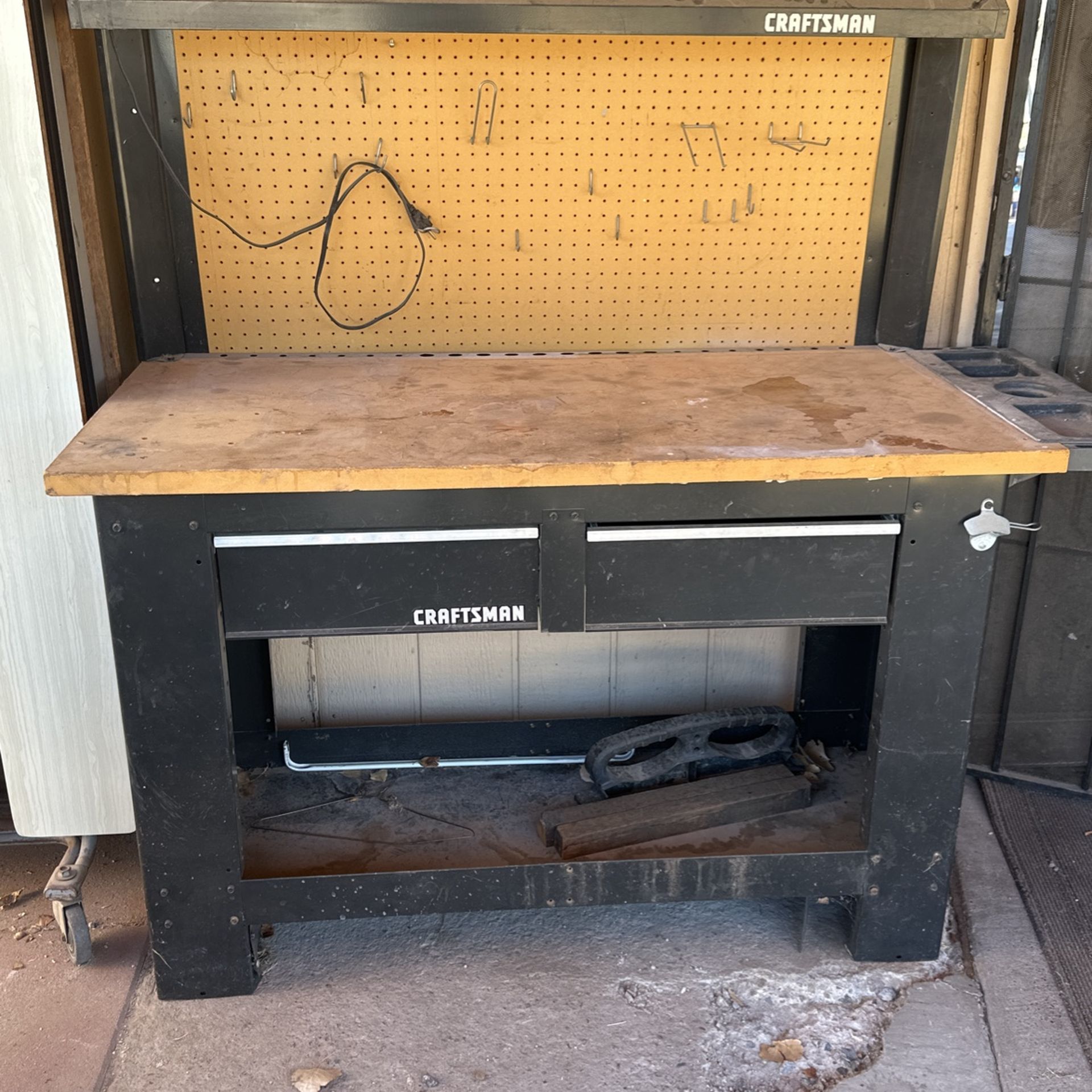 Craftsman’s Workbench for Sale in Albuquerque, NM - OfferUp