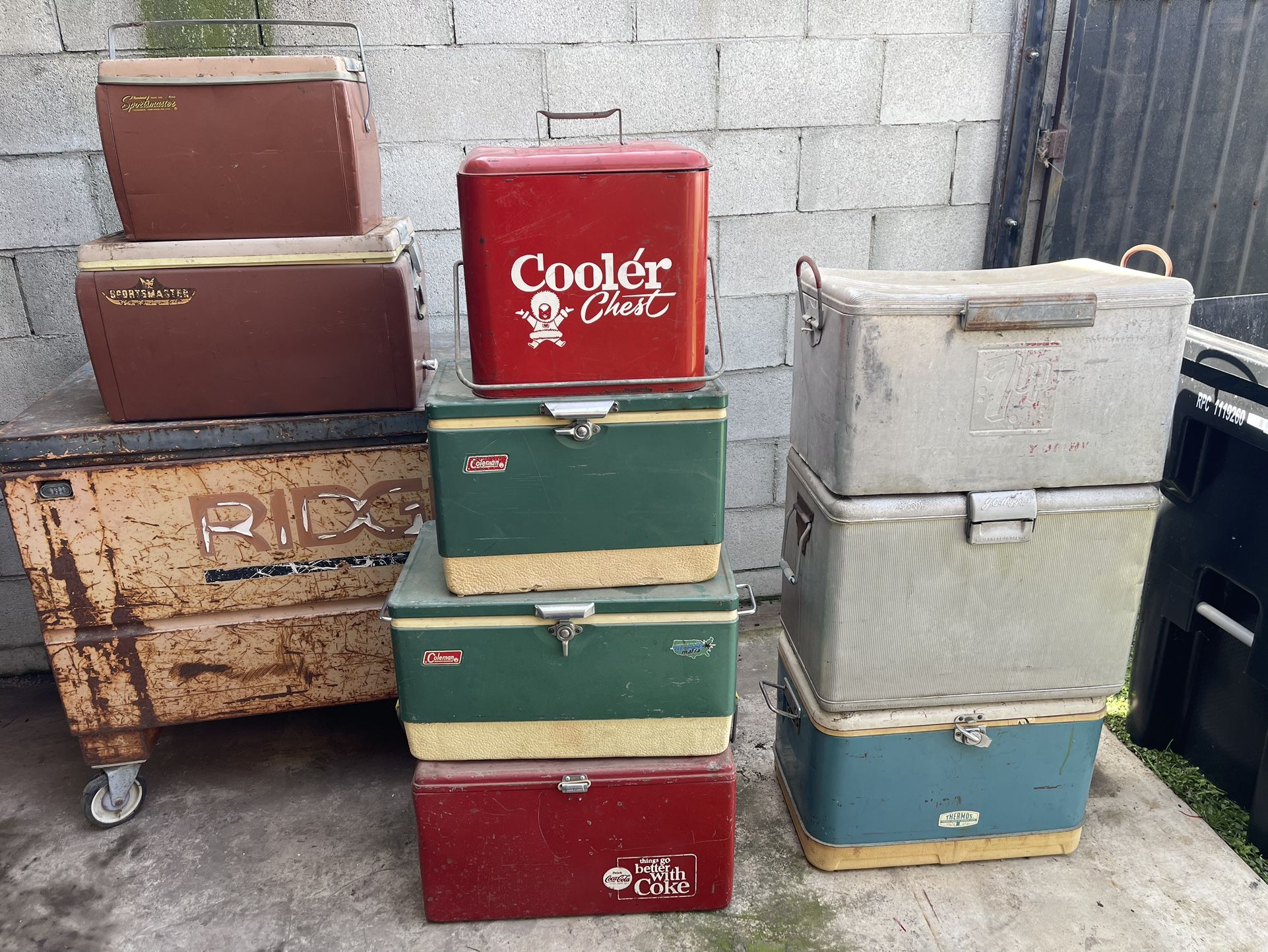 Vintage Coolers Ice Chest for Sale in Bloomington, CA - OfferUp