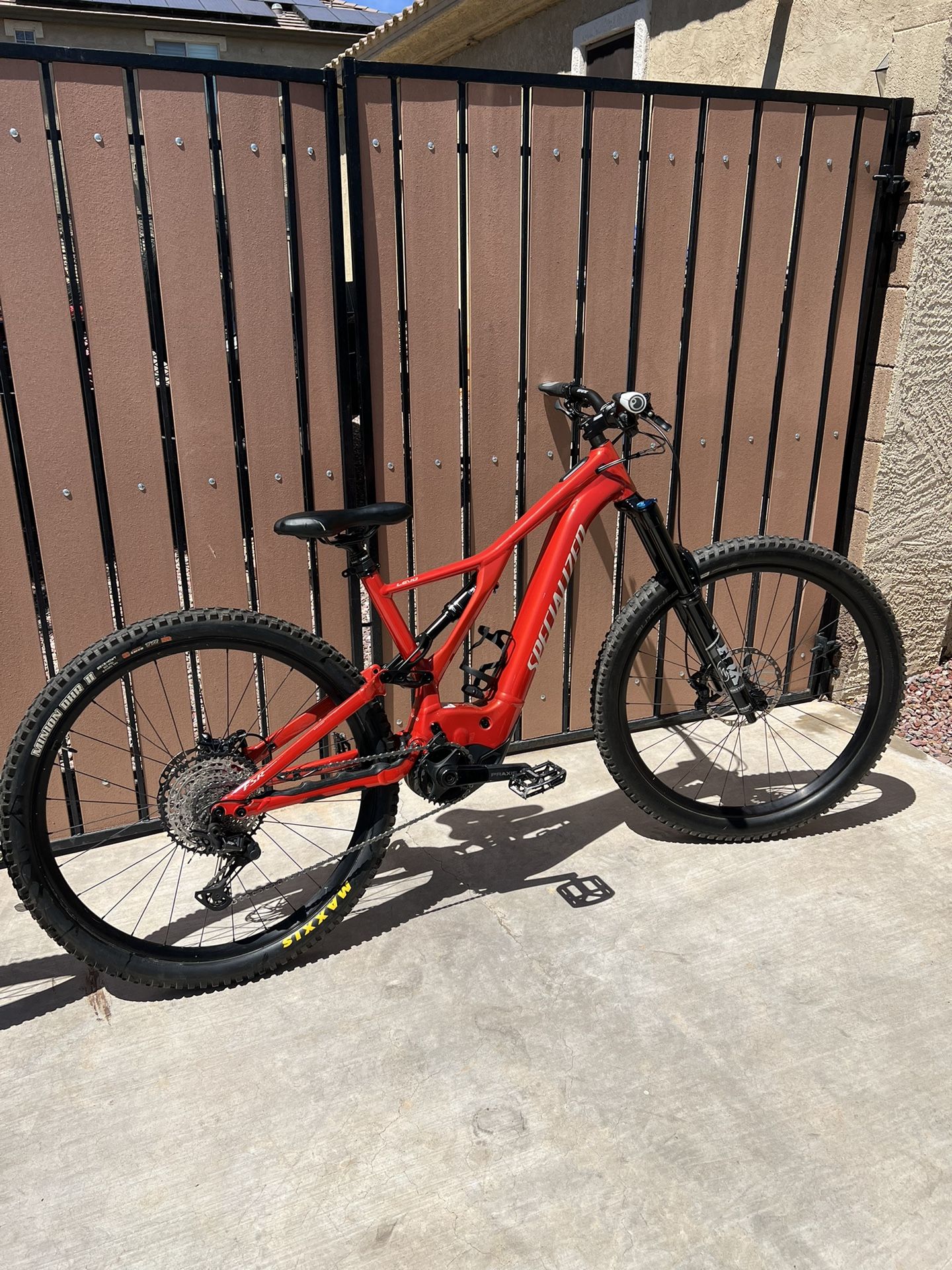 Specialized Red Levo Turbo Comp 29 for Sale in Queen Creek, AZ - OfferUp