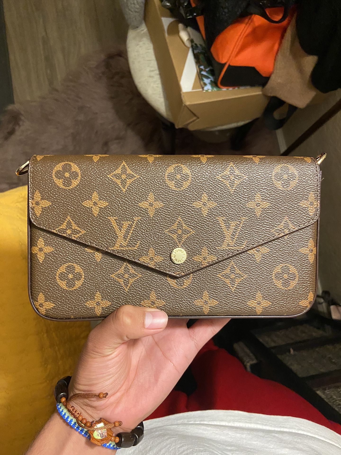 Louis Vuitton Bag for Sale in Stanton, CA - OfferUp