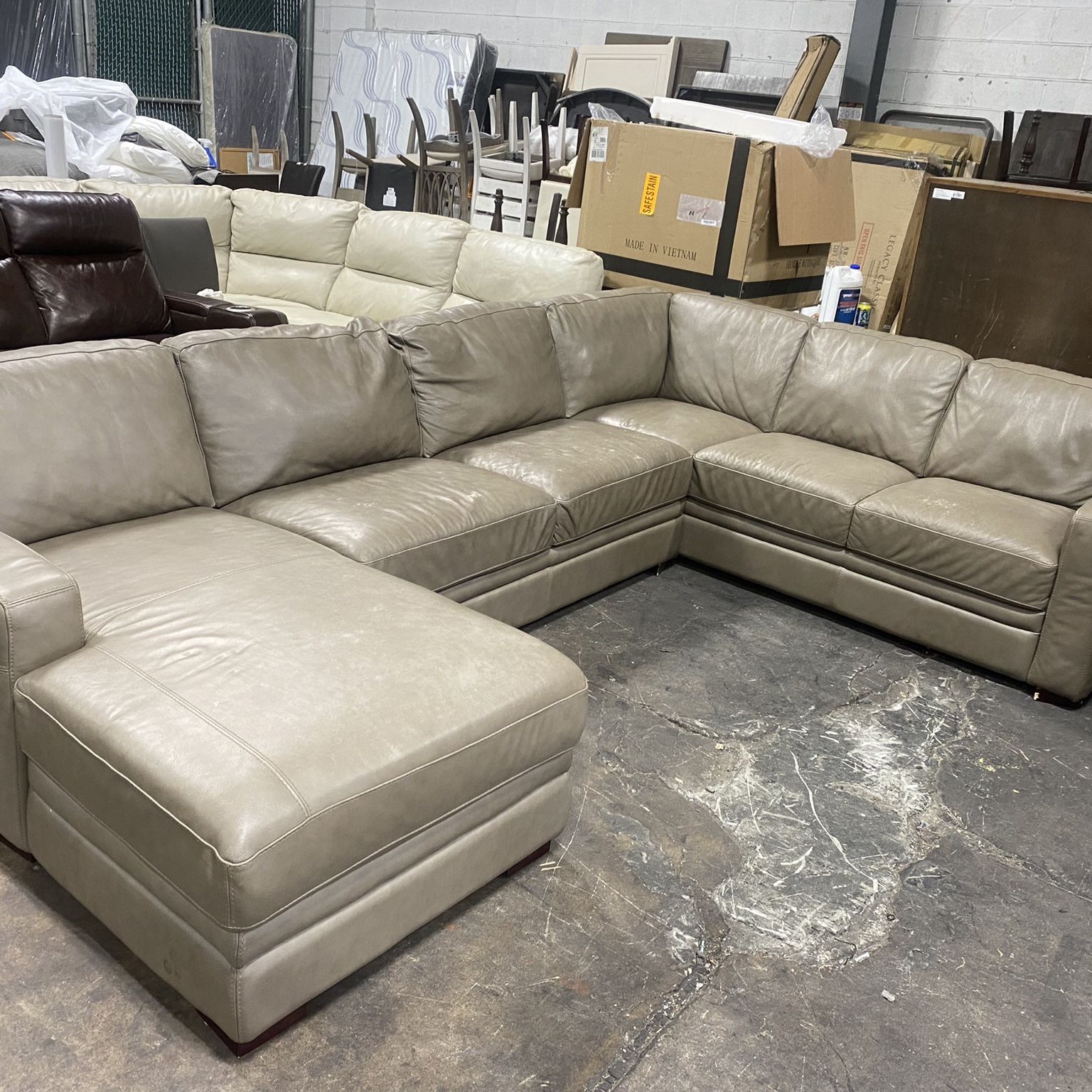 Macys Avenell Sectional 650 for Sale in Paterson NJ OfferUp