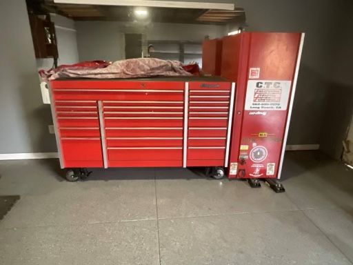Snap on Tool Chest And Storage Locker for Sale in Chino, CA - OfferUp