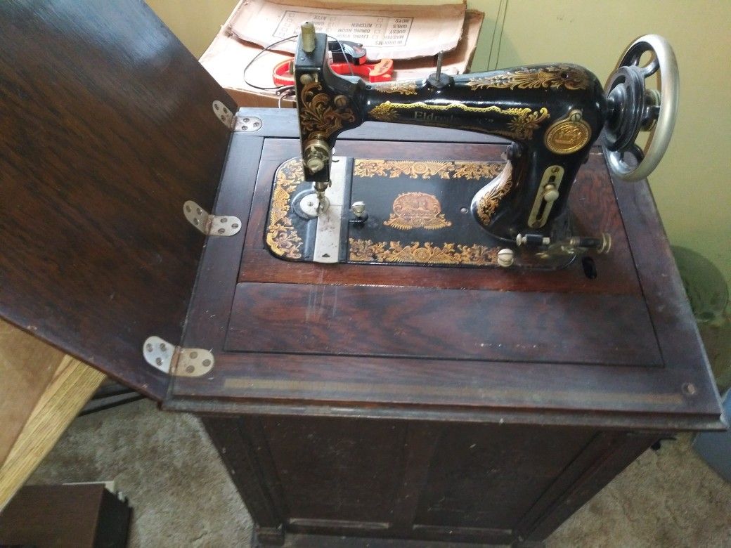 Eldredge "C"Sewing Machine in Cabinet for Sale in Fort Lauderdale, FL ...