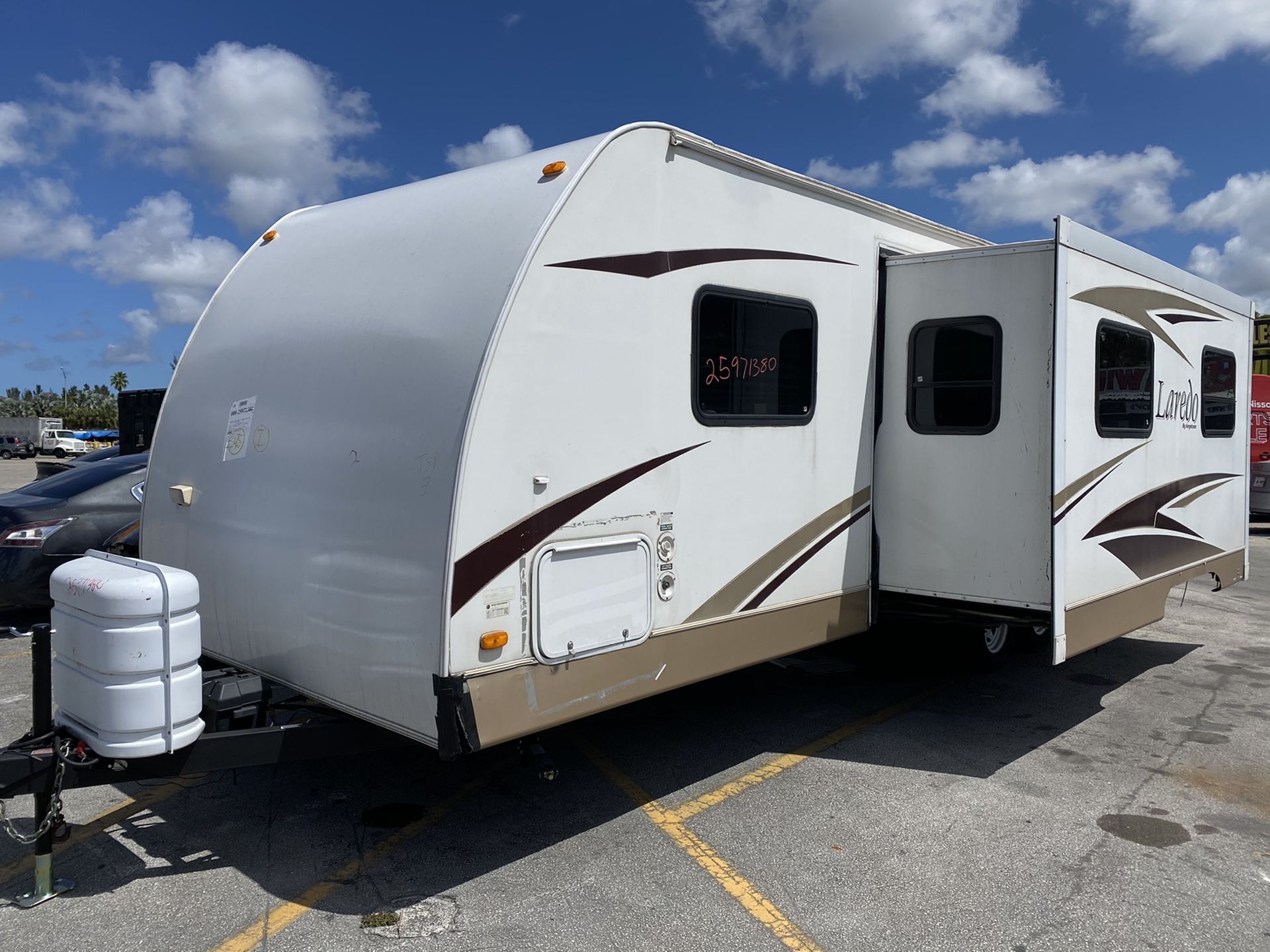 2009 KEYSTONE RV LAREDO for Sale in Hialeah, FL - OfferUp