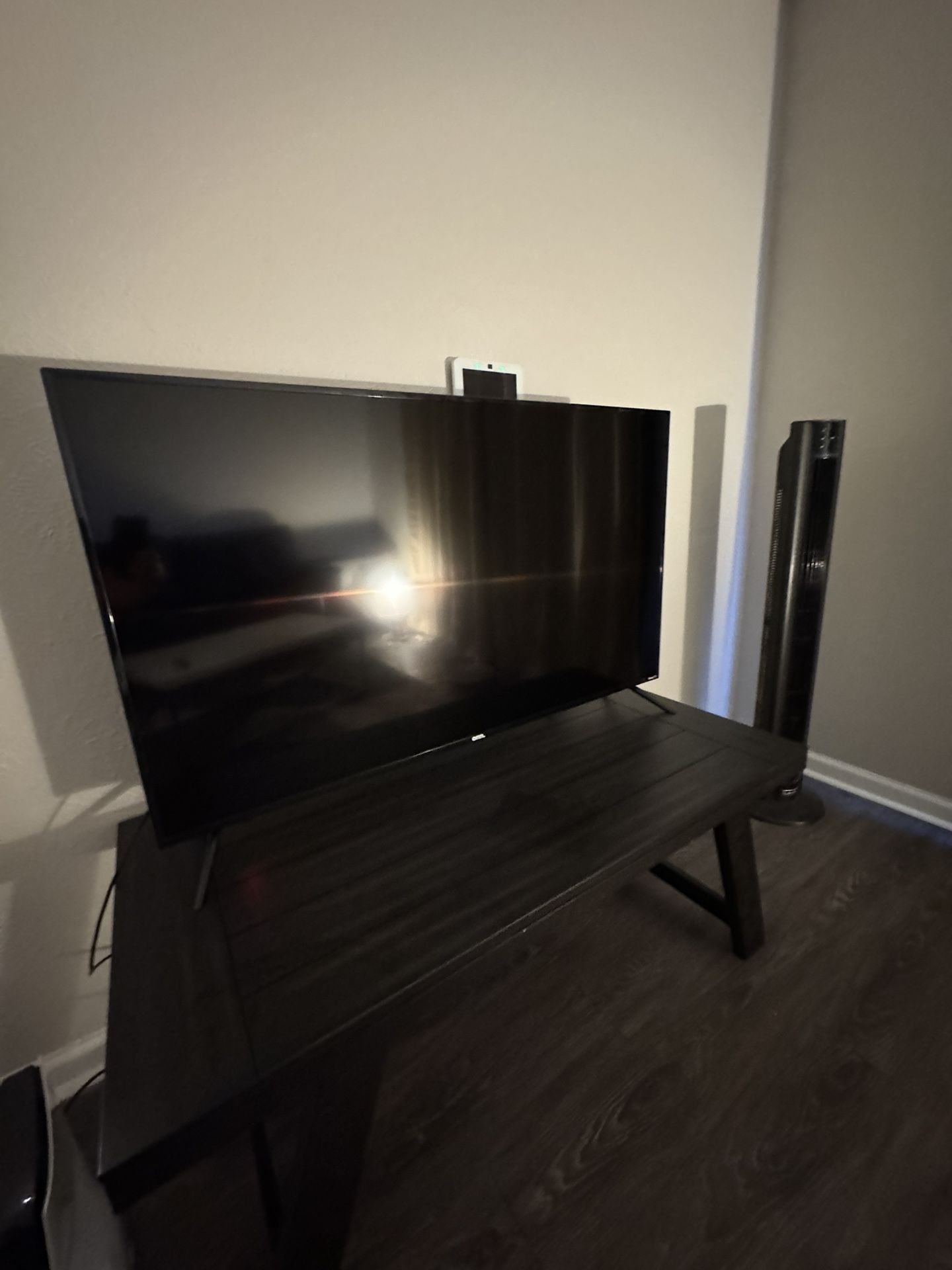 UHD 4K 50” Onn Roku TV for Sale in Dallas, TX - OfferUp