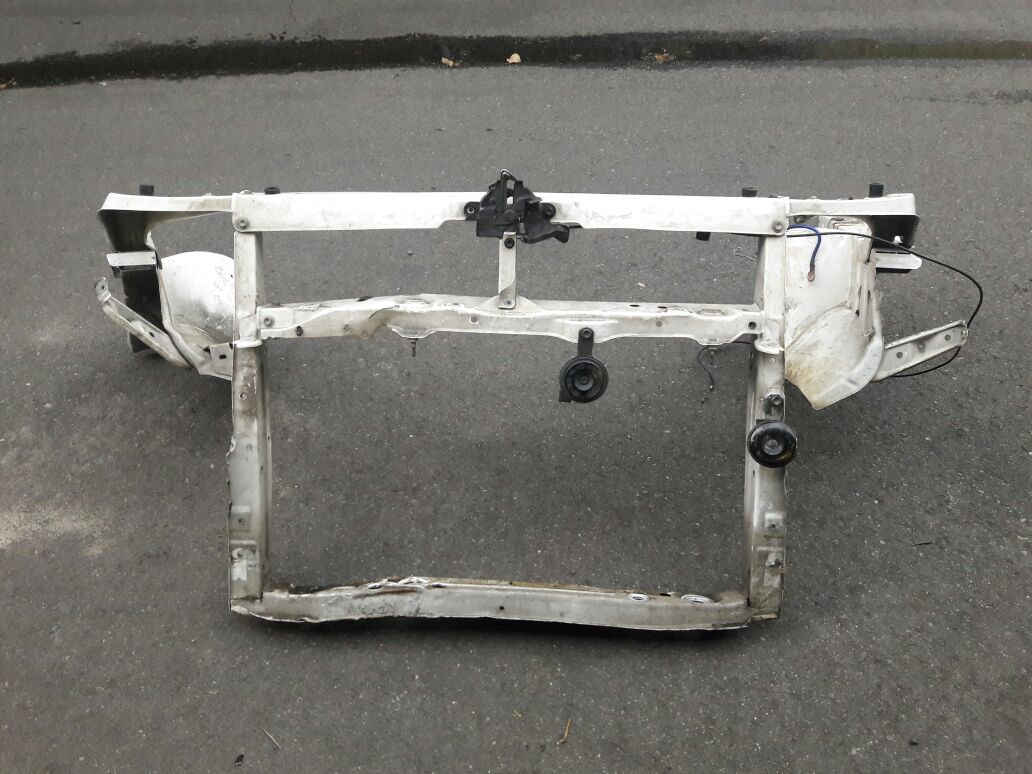 2004 2005 2006 2006.5 scion xb xb1 radiator core support for Sale in Kent, WA - OfferUp