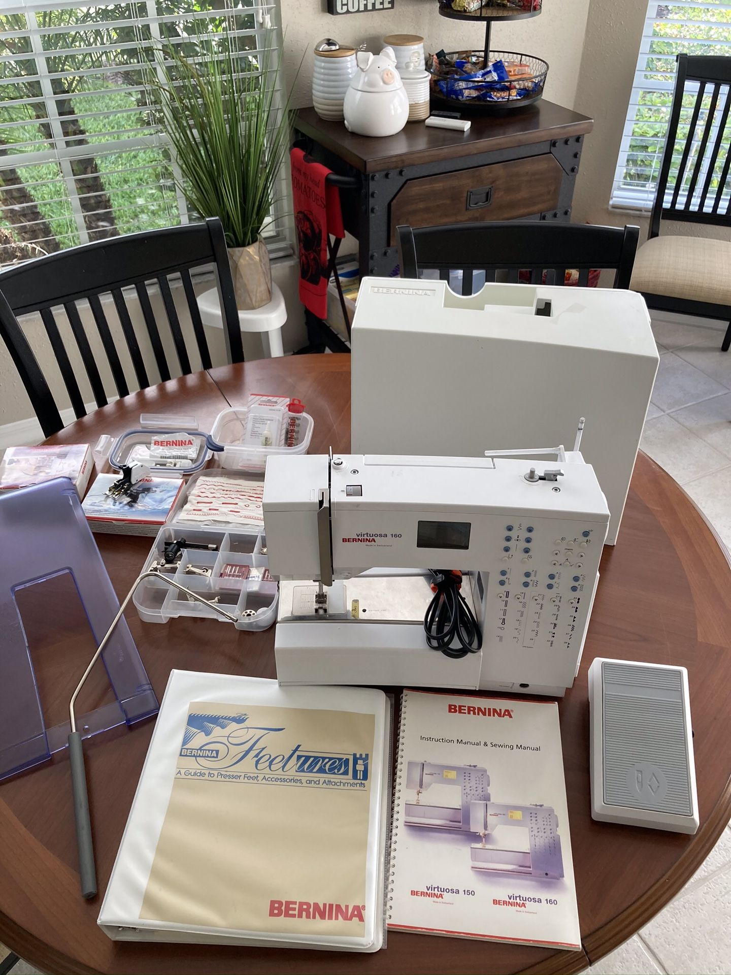 BERNINA Virtuosa 160 Sewing Machine for Sale in Hudson, FL - OfferUp