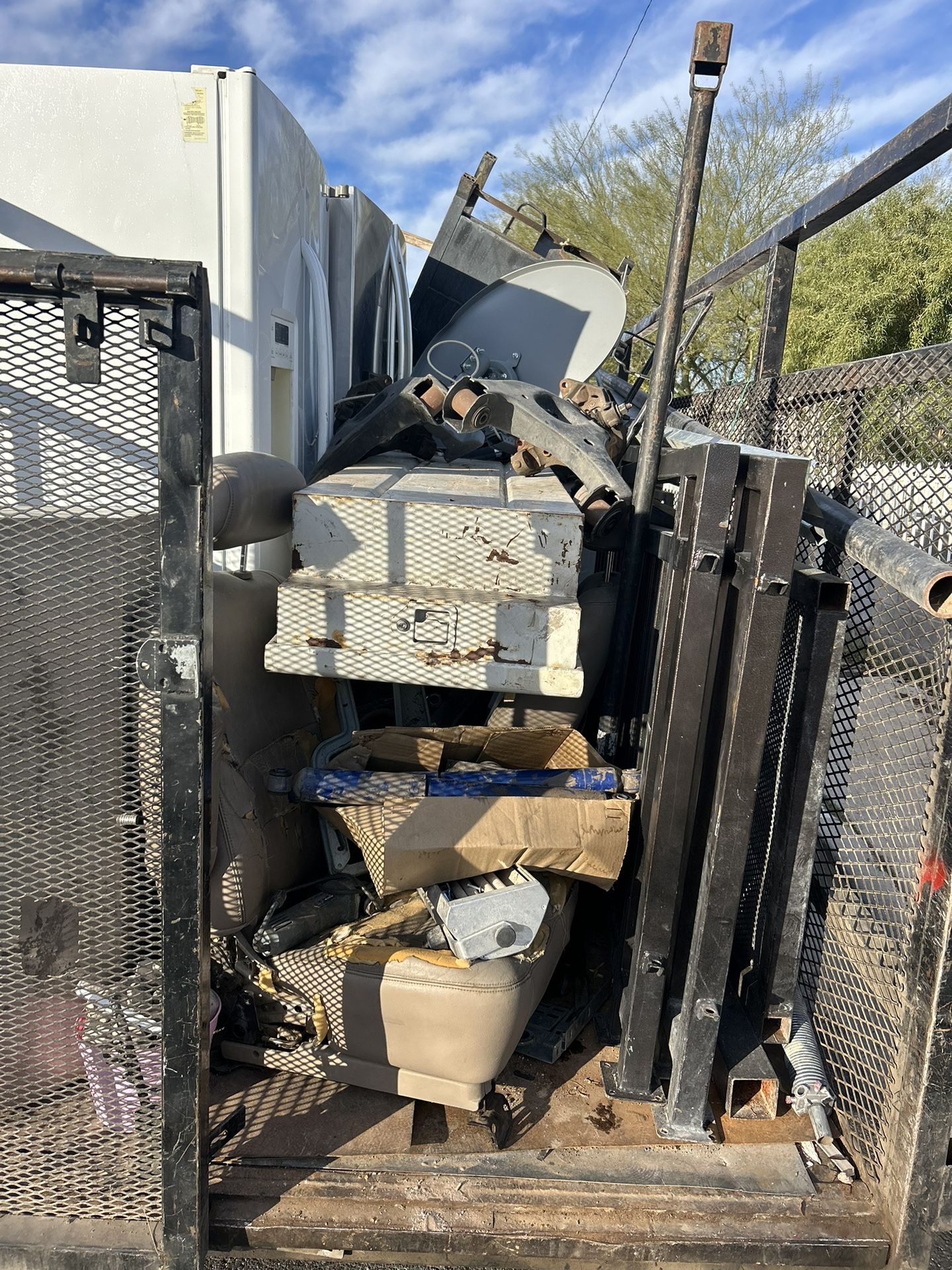 We pick up metal for free for Sale in Las Vegas, NV - OfferUp