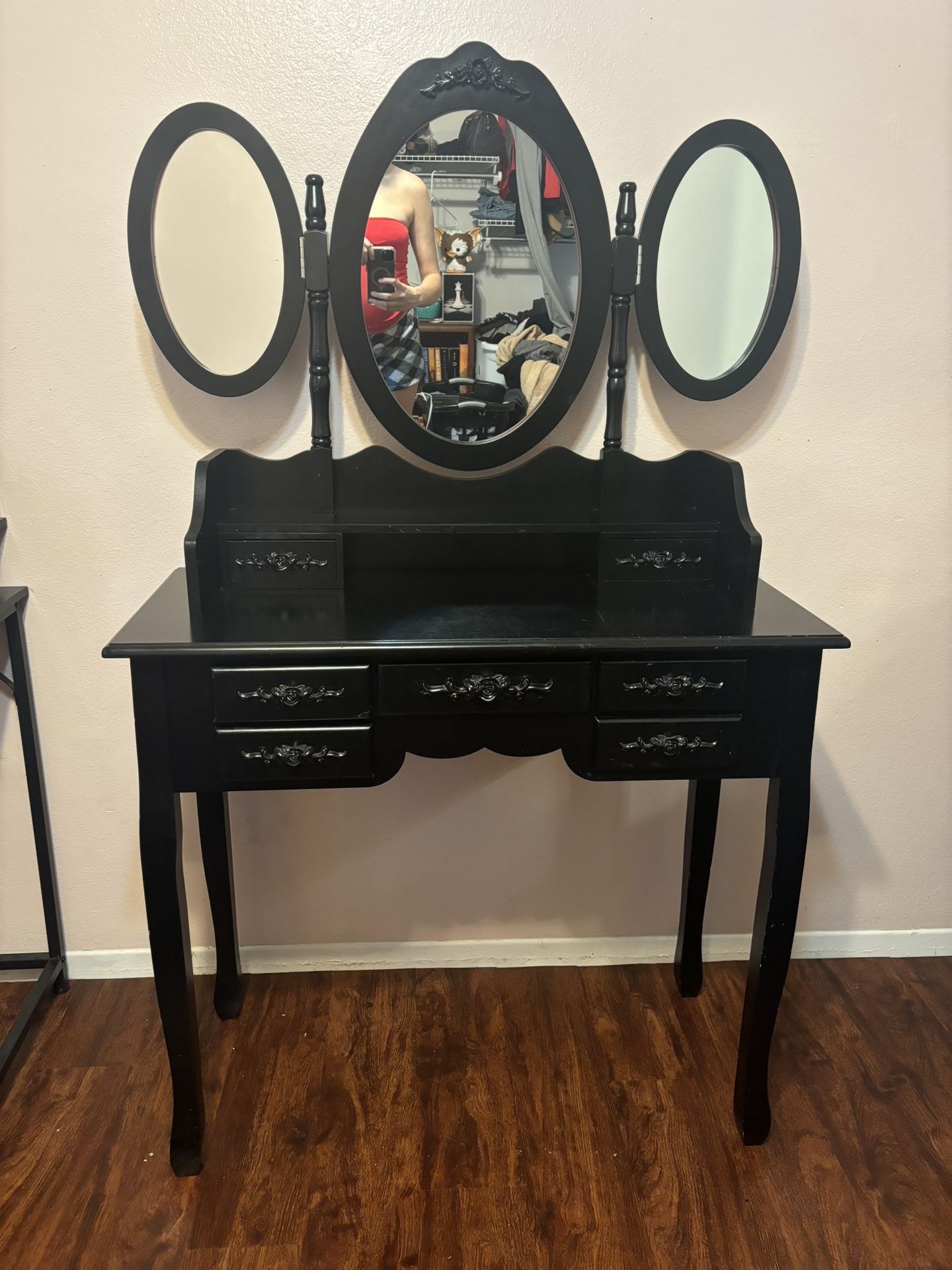 Black Victorian Style Gothic Vanity for Sale in Montclair, CA - OfferUp