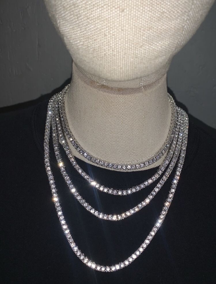 New Icy Chains for Sale in Philadelphia, PA - OfferUp