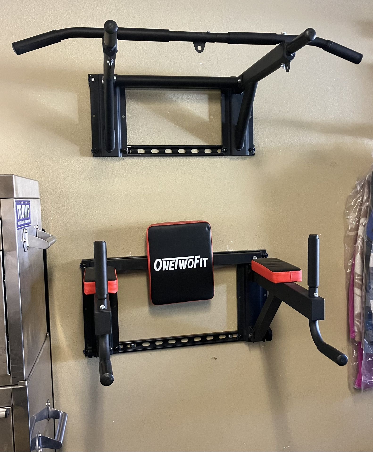 Wall Mounted Pull Up/ Dip Station for Sale in Moreno Valley, CA - OfferUp