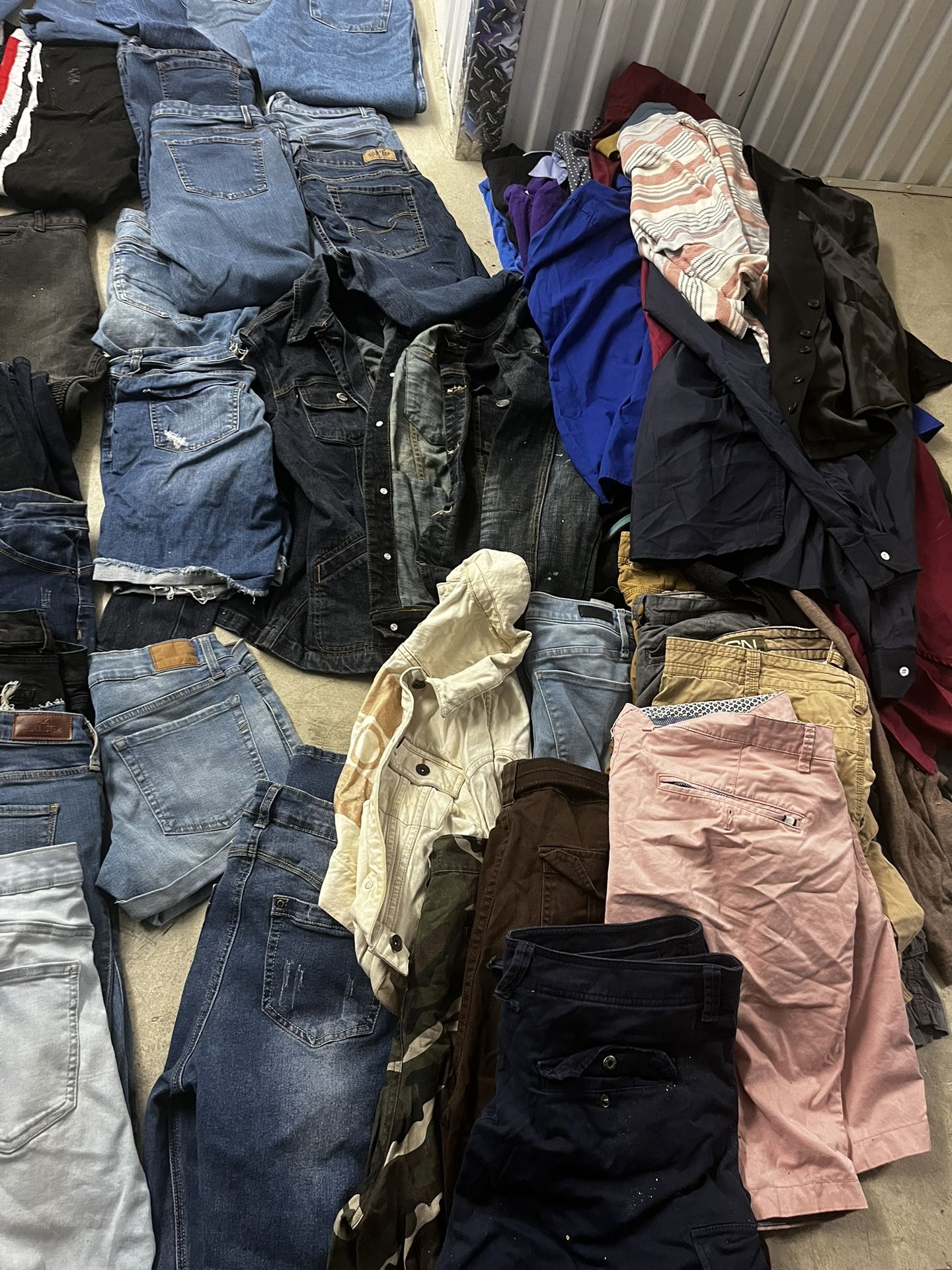 50.00$ Over 100 Items / Mens & Women’s Mixed Lot As Is for Sale in Lake ...