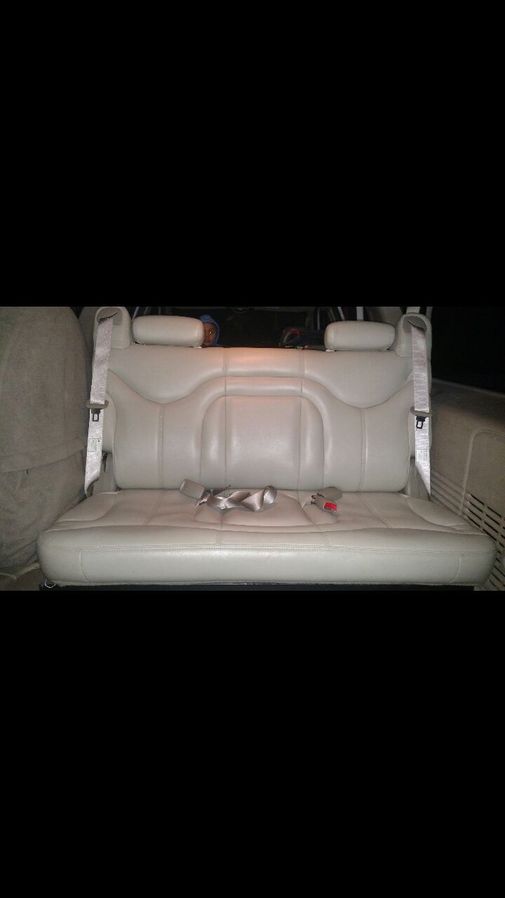 4th row seat for Excursion for Sale in Garland, TX - OfferUp