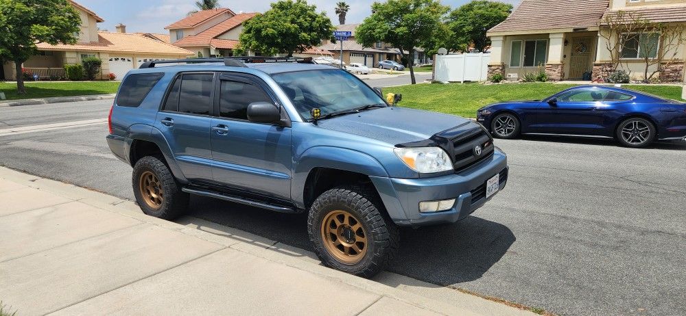 2005 4runner V8 AWD for Sale in Rialto, CA - OfferUp