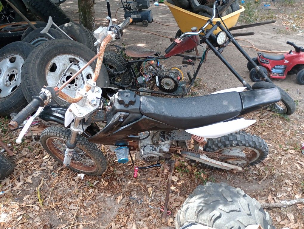 Dirt Bike for Sale in Mercedes, TX - OfferUp