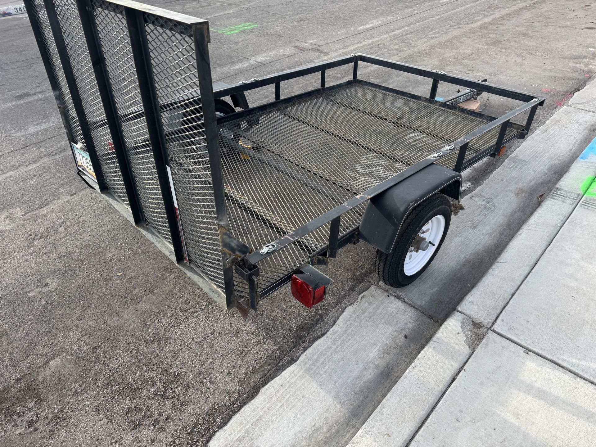 Utility Trailer 5’ x 8’ W/ Spare Wheel and Mount for Sale in Las Vegas ...