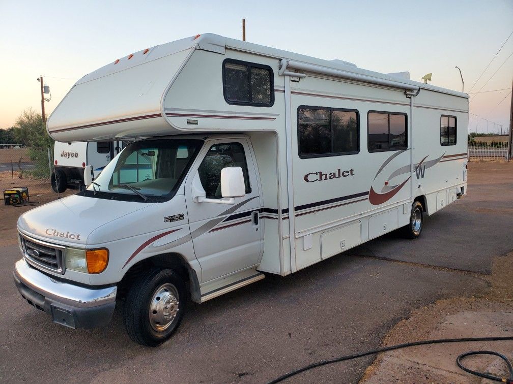 2006 Winnebago Chalet Class C 30 ft motorhome with slide sleeps 8 for ...