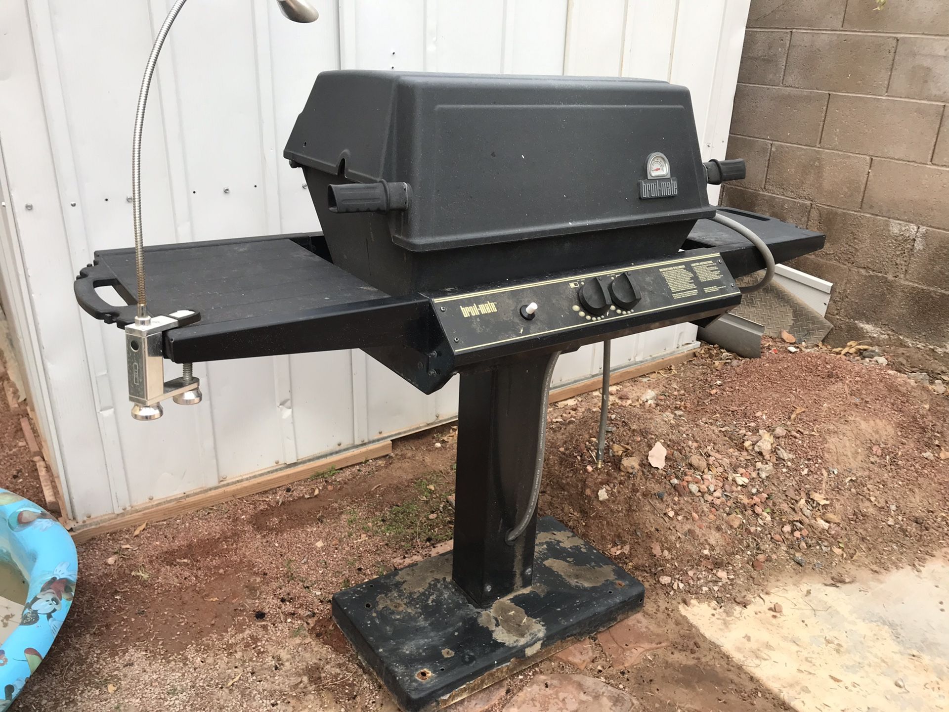 Broil-mate natural gas bbq grill for Sale in Las Vegas, NV - OfferUp