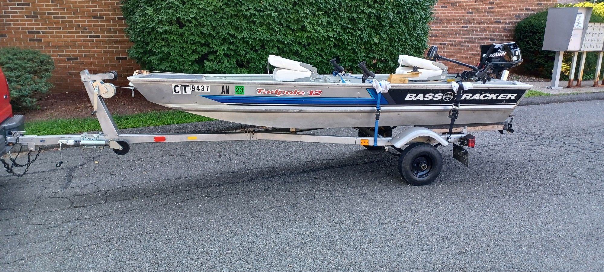 12ft Bass Tracker Boat for Sale in Bristol, CT - OfferUp