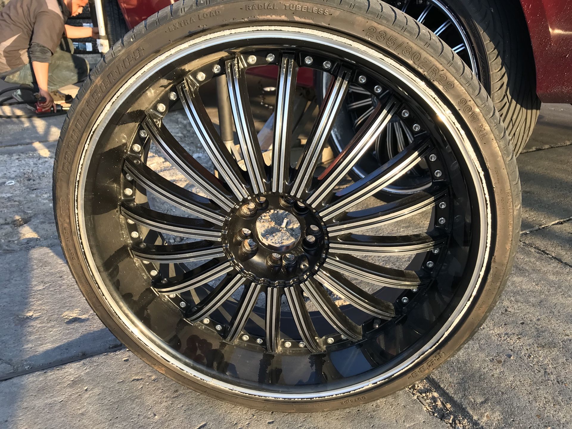 22 inch rims 5 lug universal for Sale in Houston, TX - OfferUp