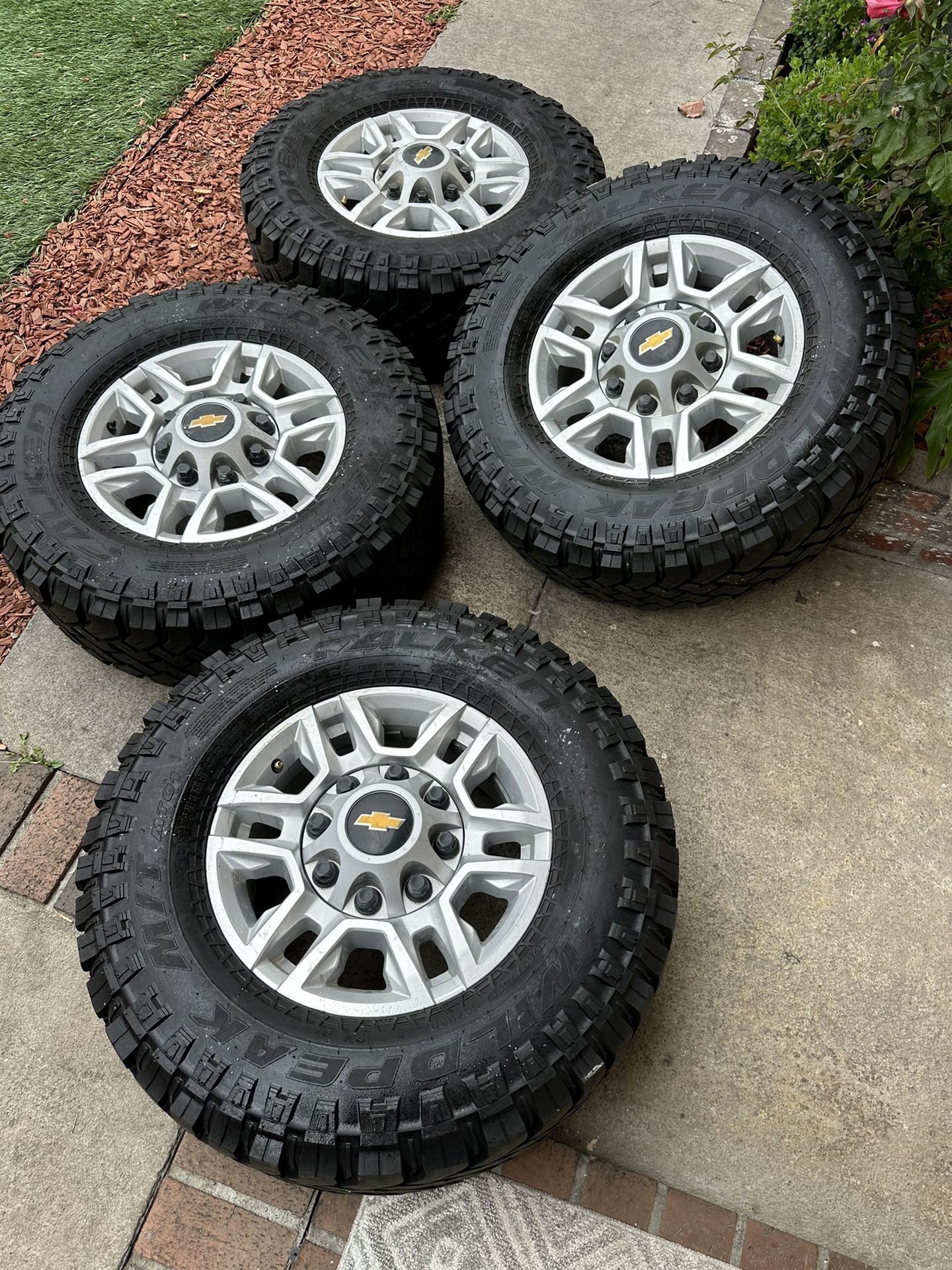 Chevy Silverado. HD 250 Rims Chevy HD 350 Rims And Tires 2011 Up Rims ...