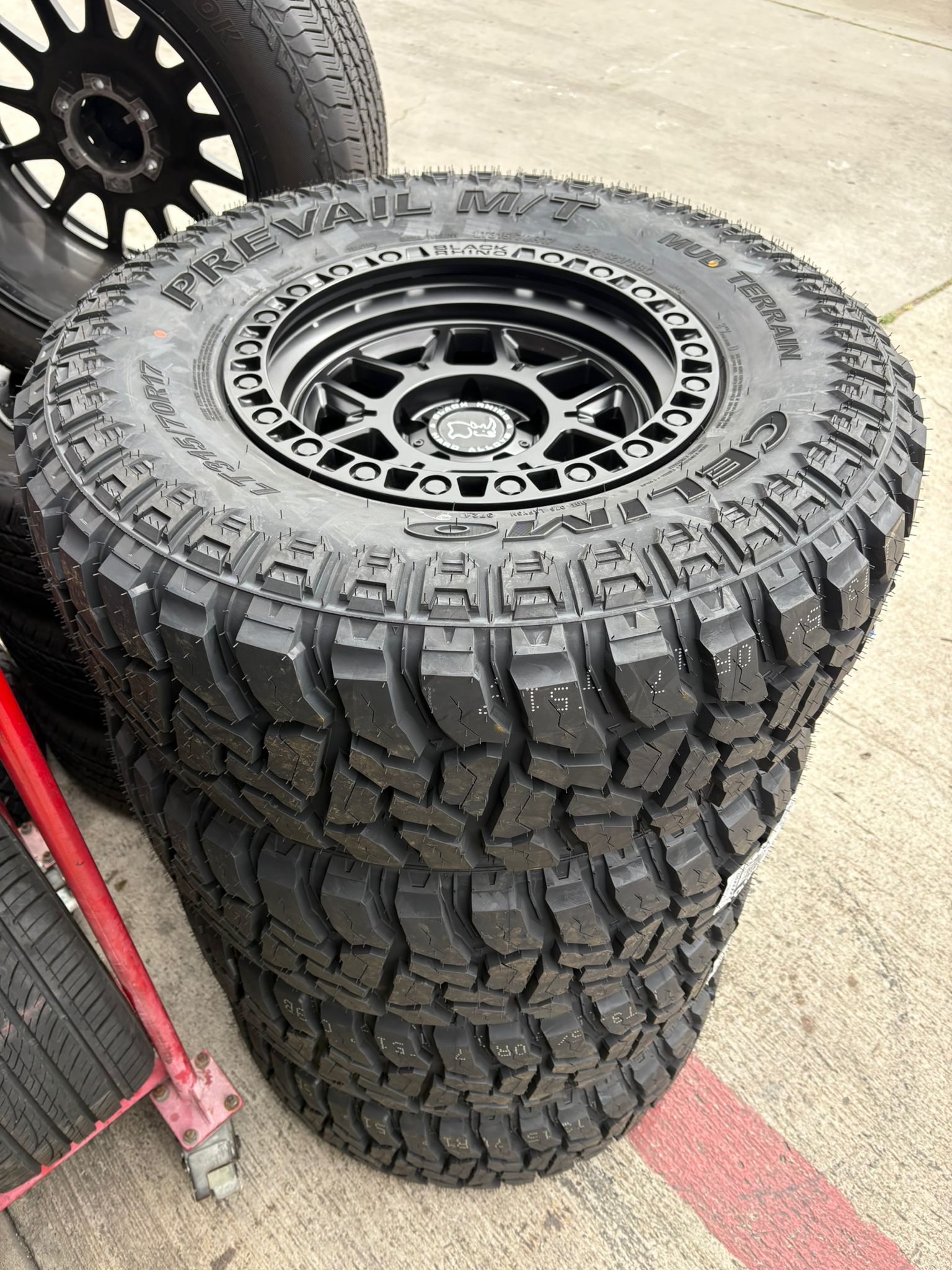 17in Black Rhino 5x127W/-18 Offset W/315-70-17 Celimo Previal M/T New ...