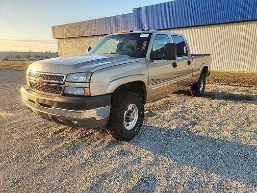 Chevy Silverado 03-07 Classic Parting Out Parts for Sale in Los Angeles ...