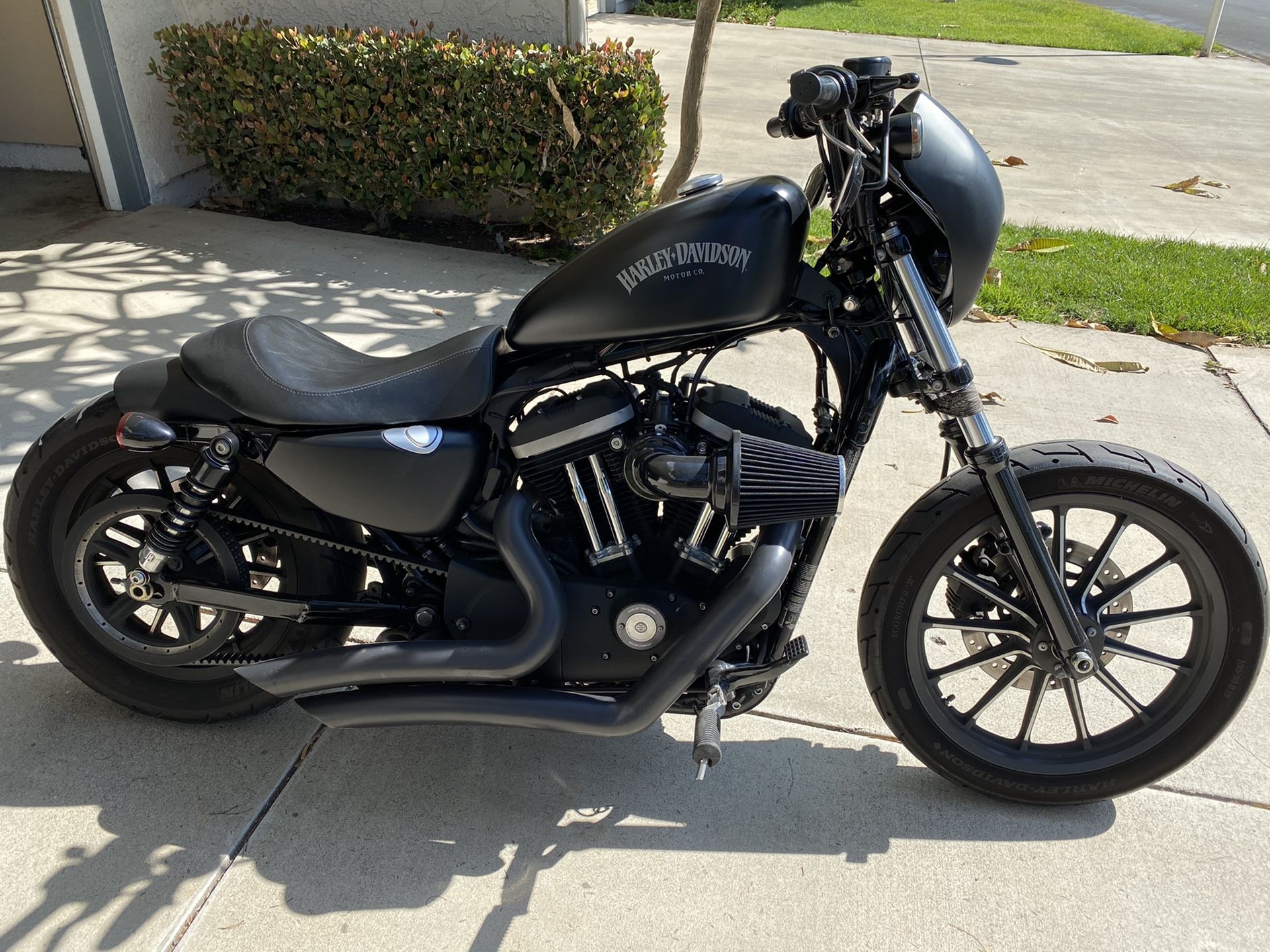 Harley Davidson Iron 883 with MODS for Sale in Brea, CA - OfferUp
