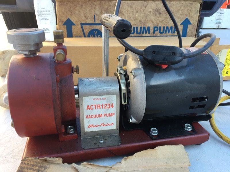 Snap-On Marvac AC/R12-R134 Pump for Sale in Las Vegas, NV - OfferUp