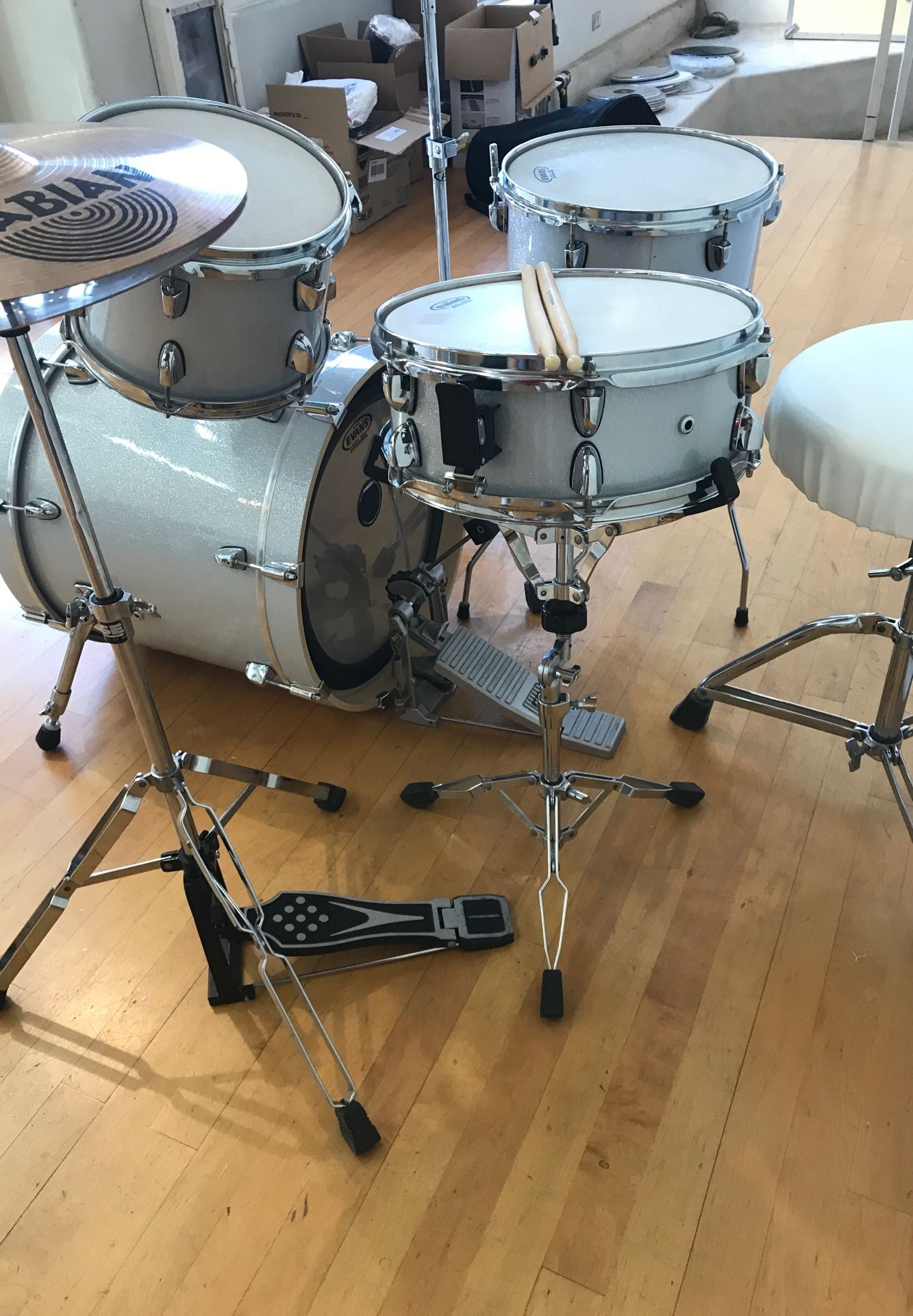 SPL compact bebop jazz drum set kit drums in white sparkle SABIAN ...