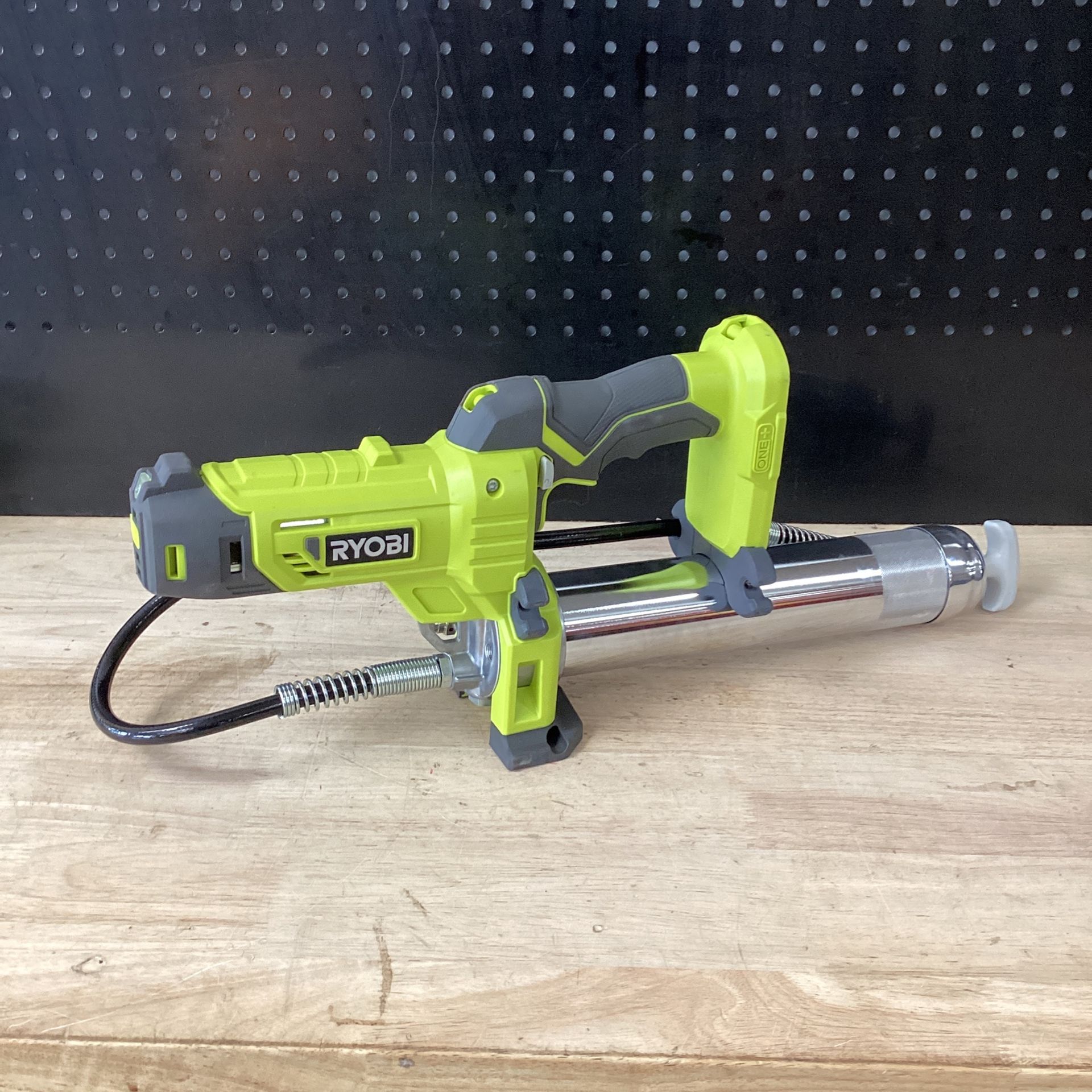 RYOBI ONE+ 18V Cordless Grease Gun (Tool-Only) for Sale in Phoenix, AZ ...