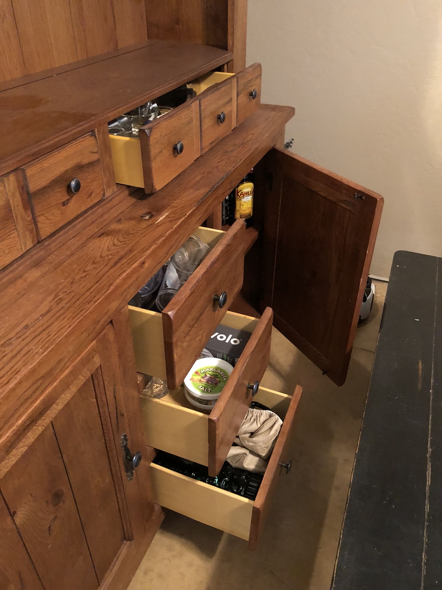 Attic Heirlooms China Cabinet By Broyhill Furniture | Cabinets Matttroy