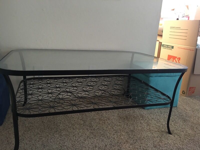 IKEA KLINGSBO Coffee table, black, clear glass, 45 5/8x30 3/4 for Sale ...