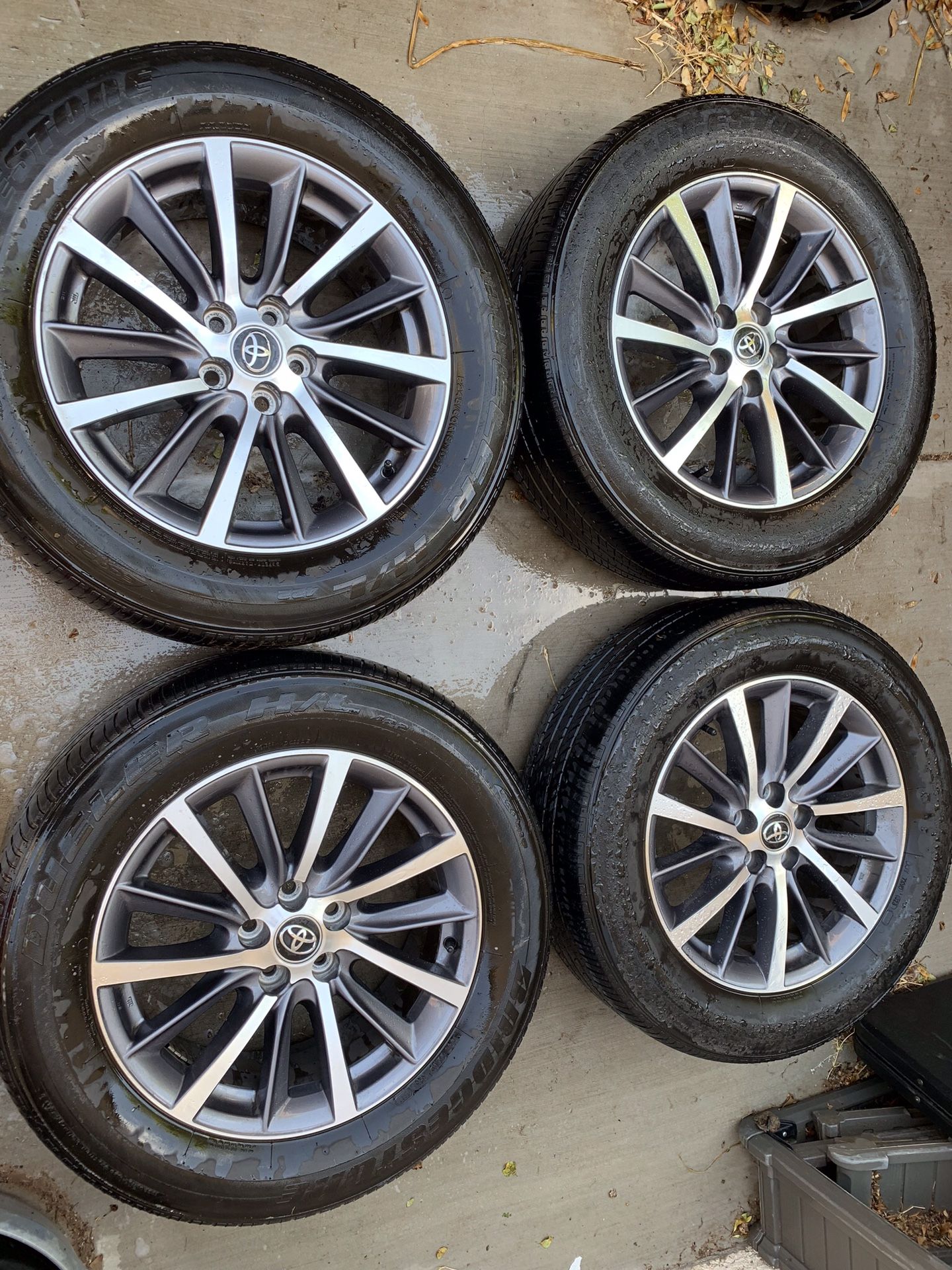 2018 Toyota Highlander Wheels Rims Tires for Sale in Avondale, AZ - OfferUp