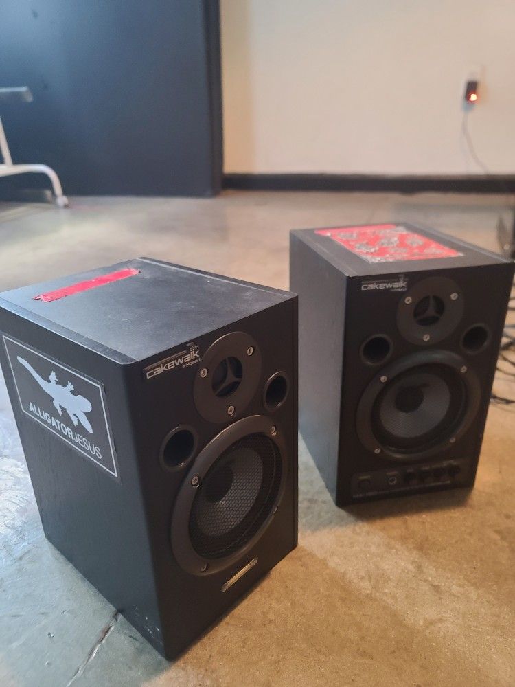 Studio Monitors - Cakewalk By Roland MA - 15D for Sale in Los Angeles ...