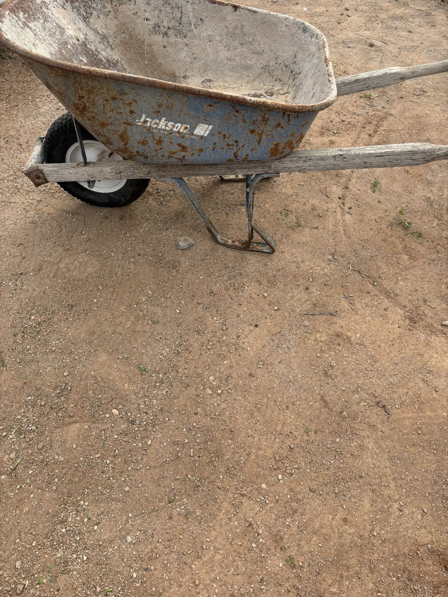 Jackson Wheelbarrow for Sale in Mesa, AZ - OfferUp