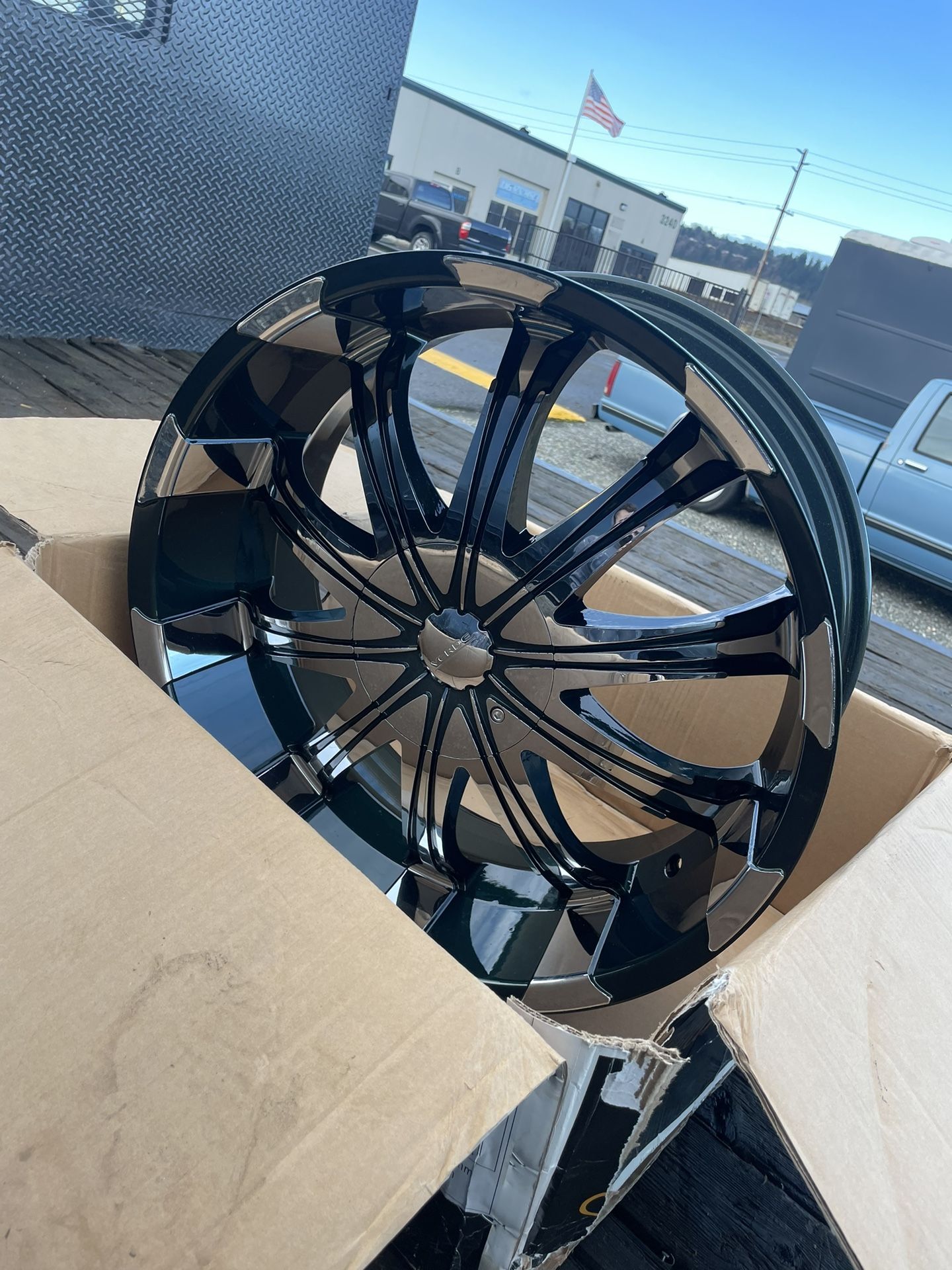 Verde Chrome Rims for Sale in Puyallup, WA - OfferUp