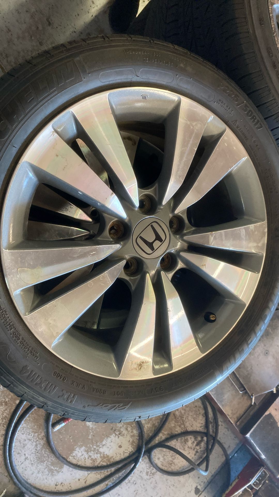07 Honda Accord Tire Size