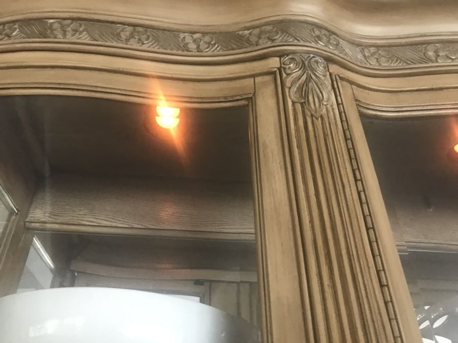 "Luxury Dining Room Set - Aico La Francaise Michael Amini" (furniture ...