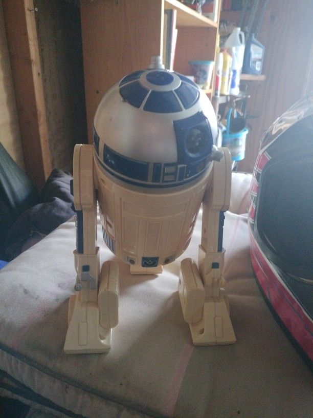 R2 D2 for Sale in Menifee, CA - OfferUp