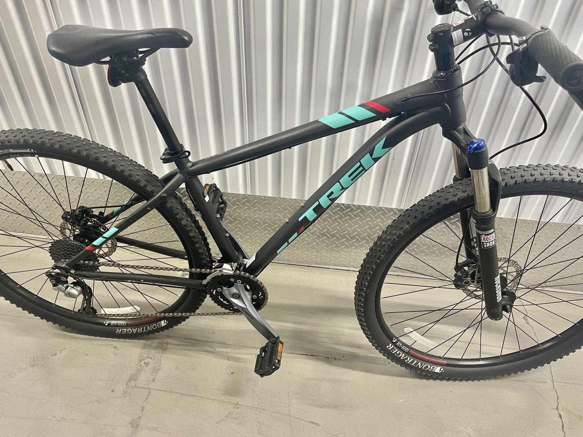 Trek Xcaliber 7 Mountain Bicycle Size Medium In Excellent Shape 29er ...