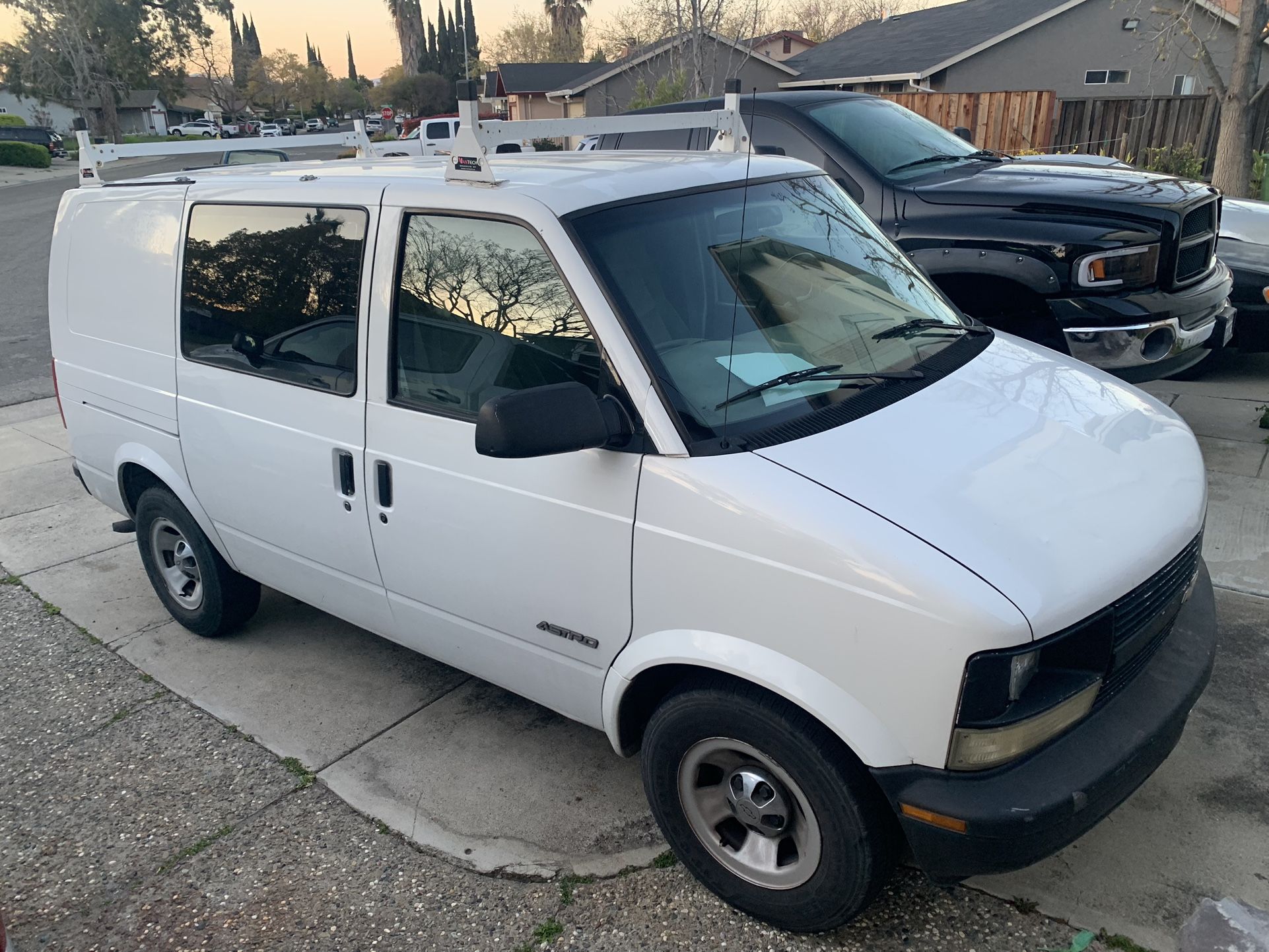 2002 Chevrolet Astro for Sale in Tracy, CA - OfferUp