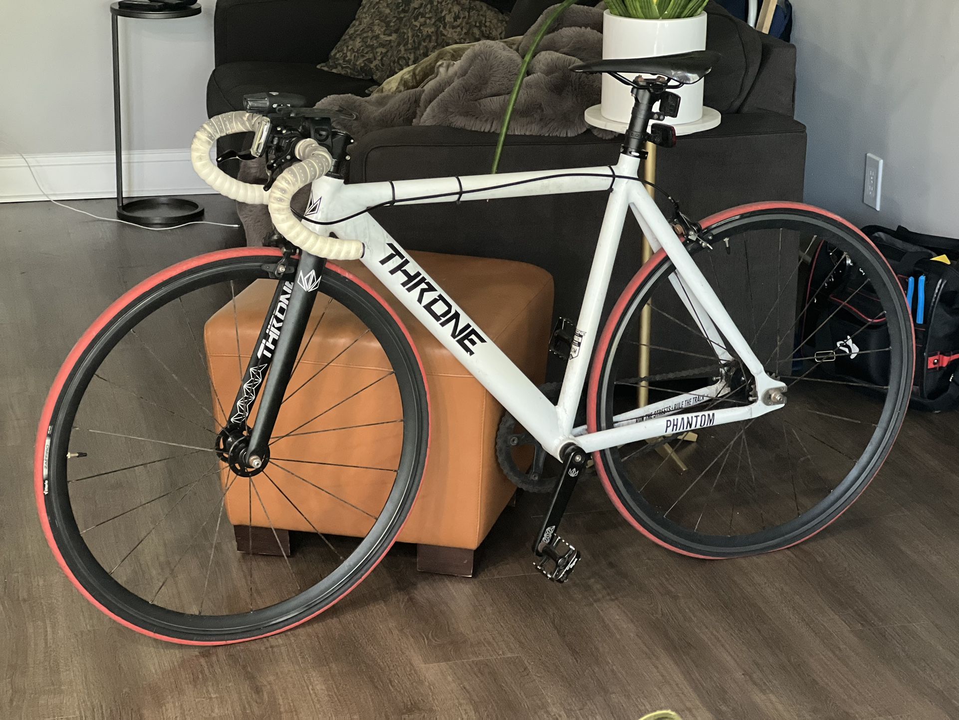 THRONE fixed gear bicycle for Sale in Oakland Park, FL - OfferUp
